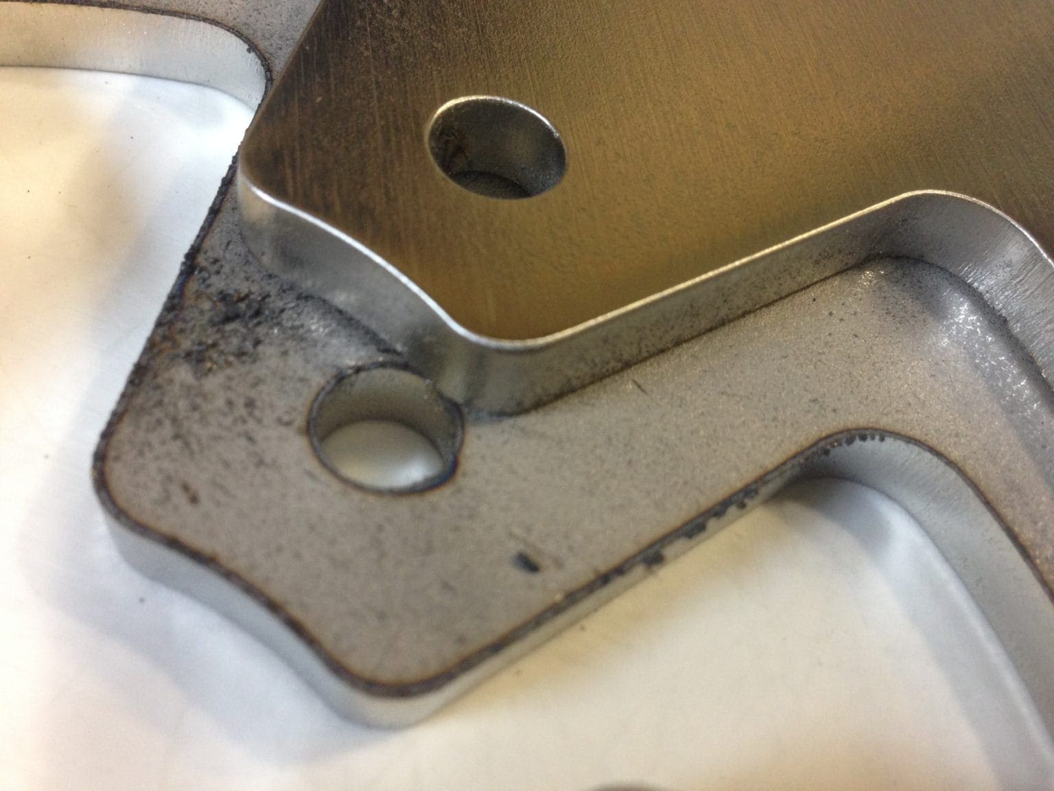 Edge Rounding & Deburring - Serra-Laser